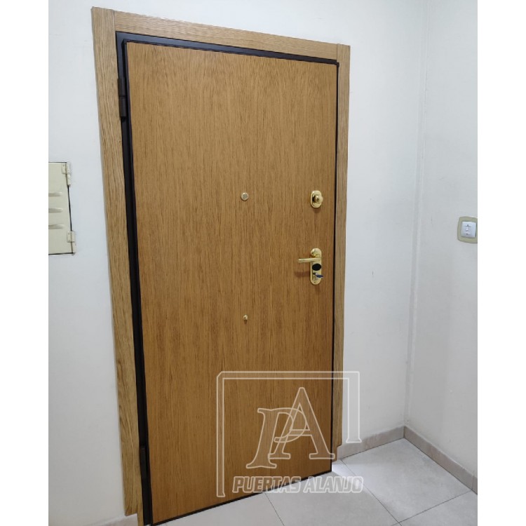 Puertas Acorazada en Alcalá de Henares, Puerta SÓLIDA ROBUSTA Y SEGURA.